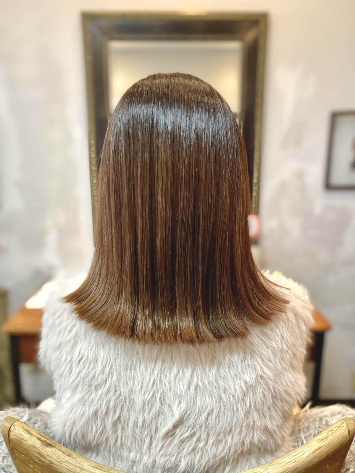 白髪ぼかしカラーってなに？白髪染めとの違いや効果的なやり方を徹底解説 ｜ 自由が丘でヘッドスパ・カラーなら美容室HAIR SALON mienoへ